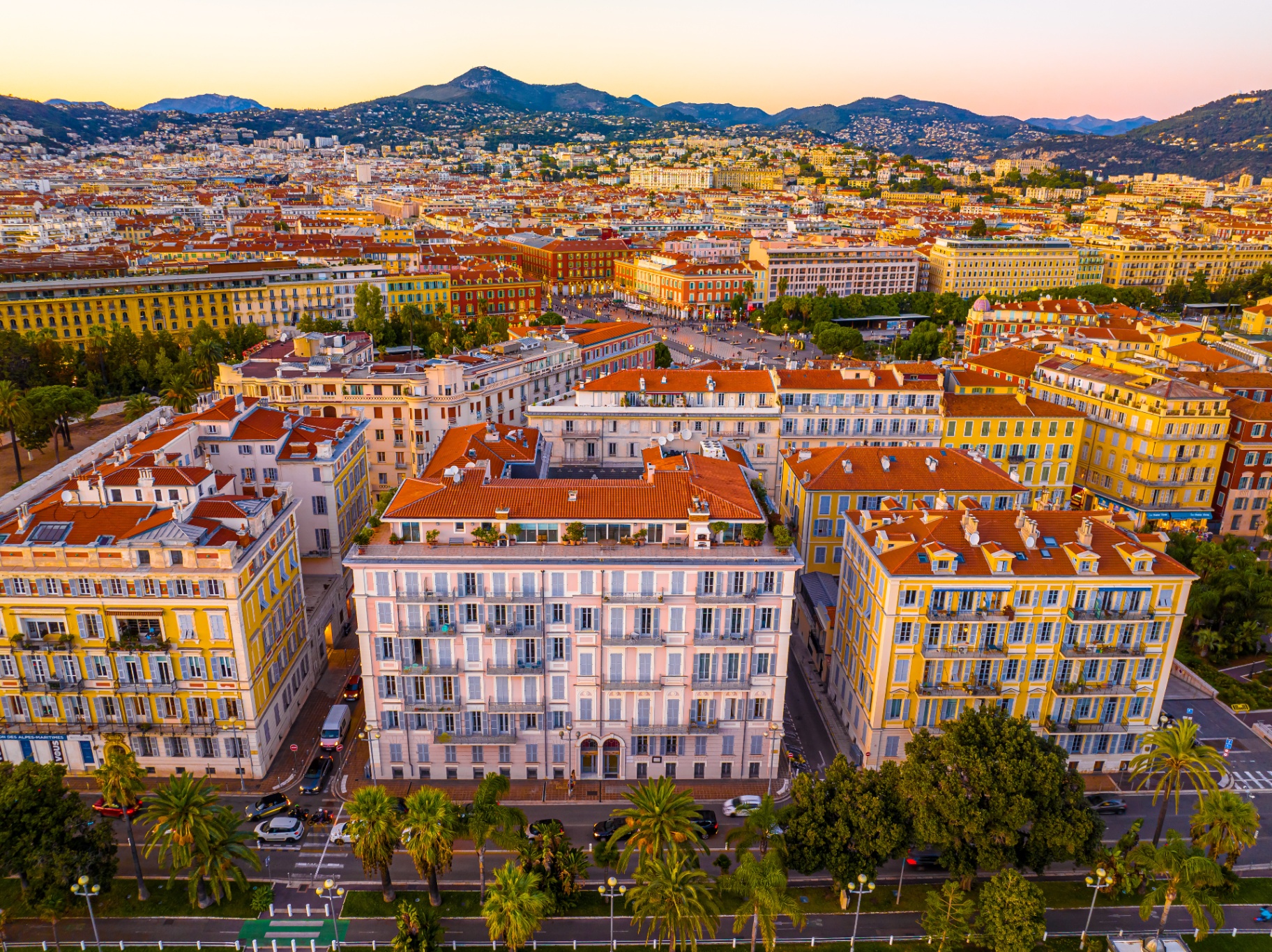 Marché immobilier à Nice en 2026 : prix au m², quartiers et tendances ...